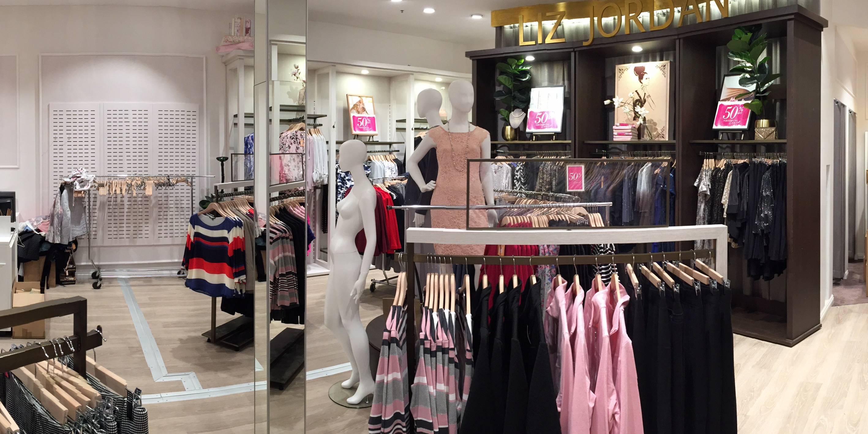 Garment Racks – Tasman Group Clearance Store